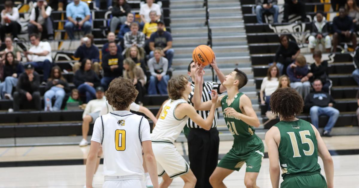 Strong second half propels Gilbert past Skyline | AZPreps365